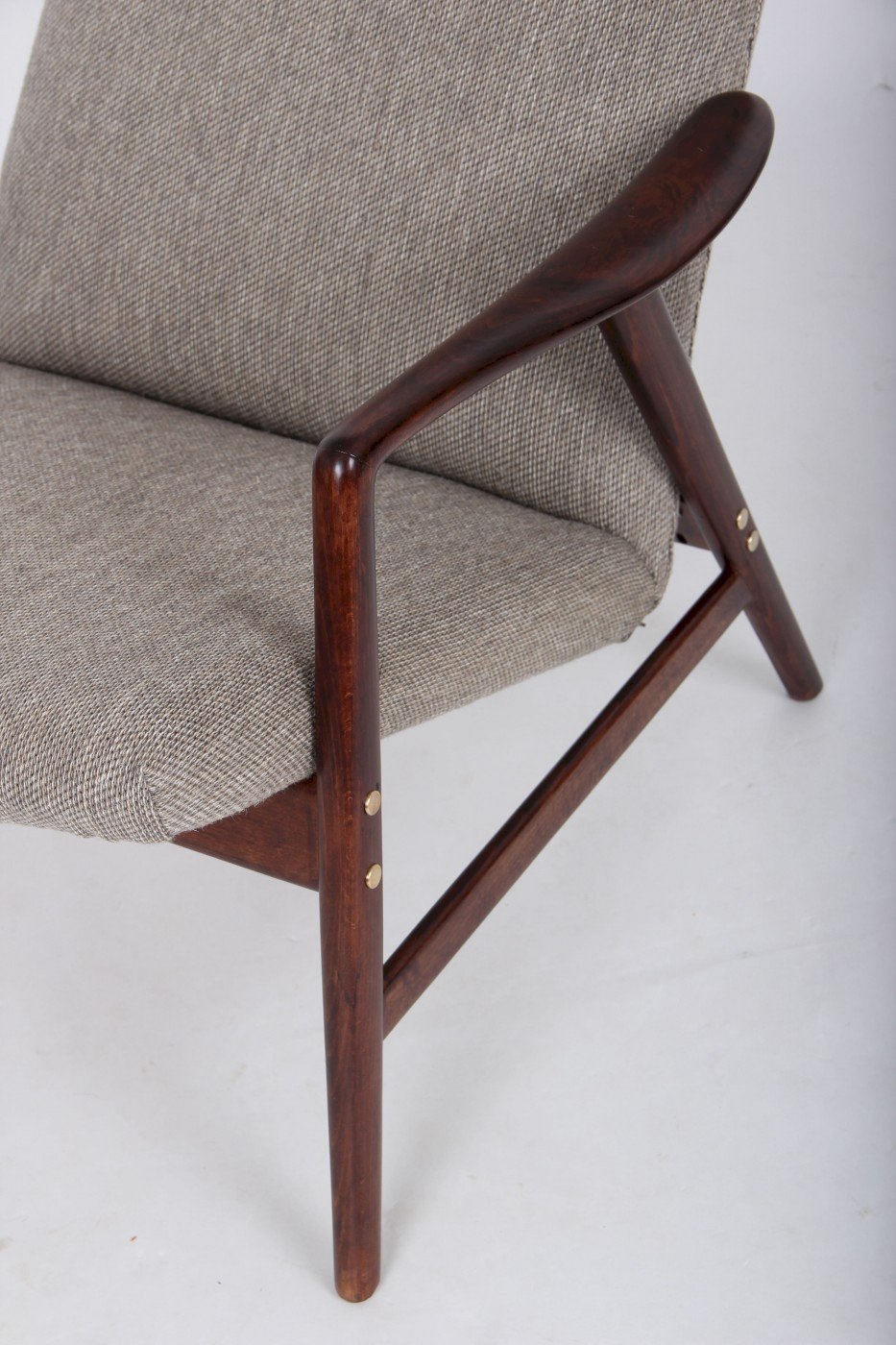 Kontur lænestol Svensson lænestol renoveret, design i Sønderjylland