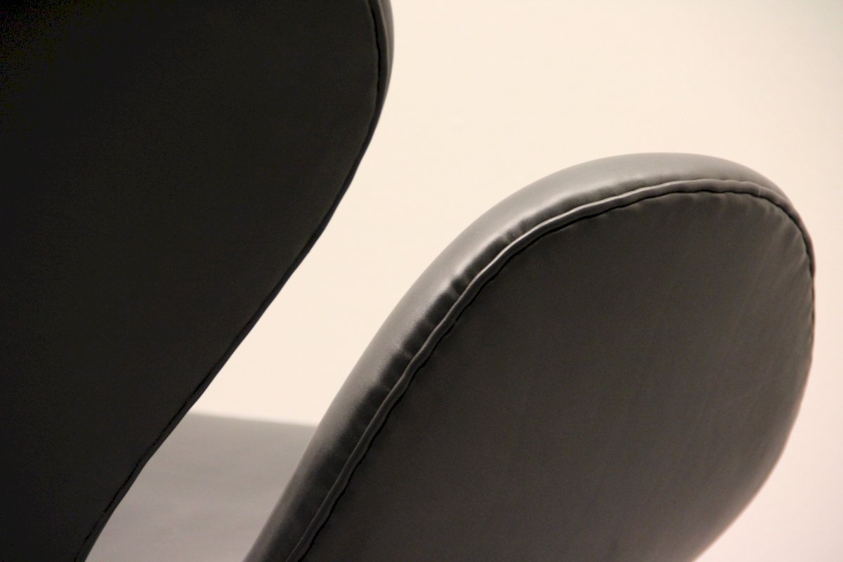 Ombetrækning Svane stol