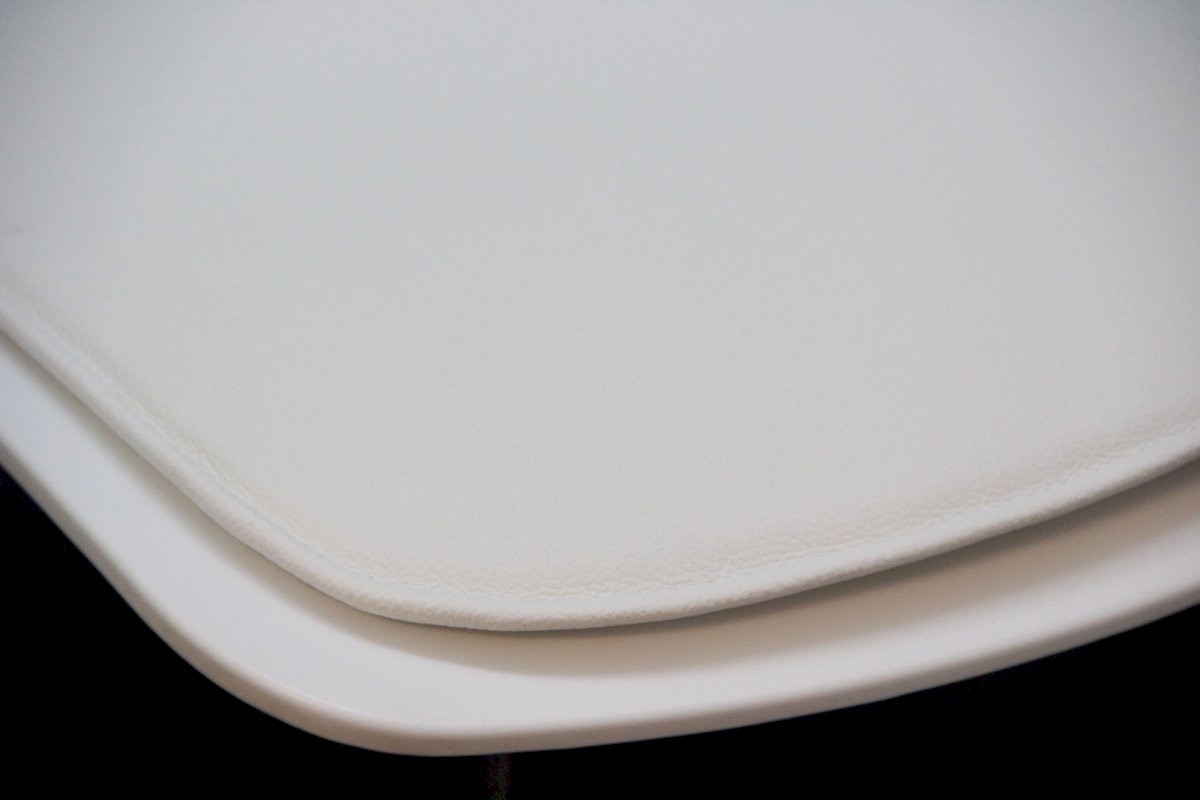 8 læderhynder til HAY model AAC12